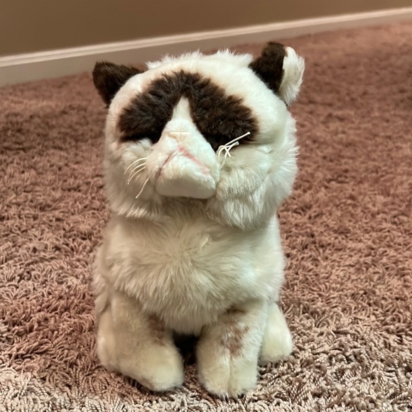 Gund | Toys | Grumpy Cat Stuffed Animal | Poshmark